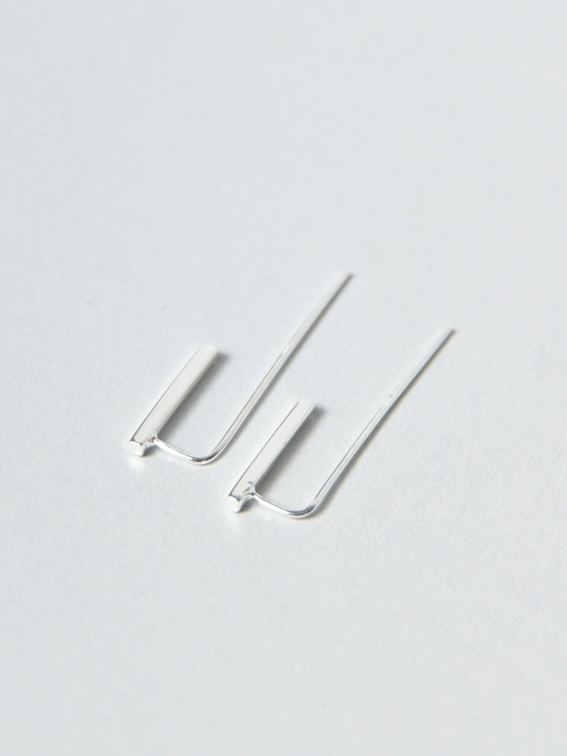 Sterling Silver Thread Through Short Bar Earrings
